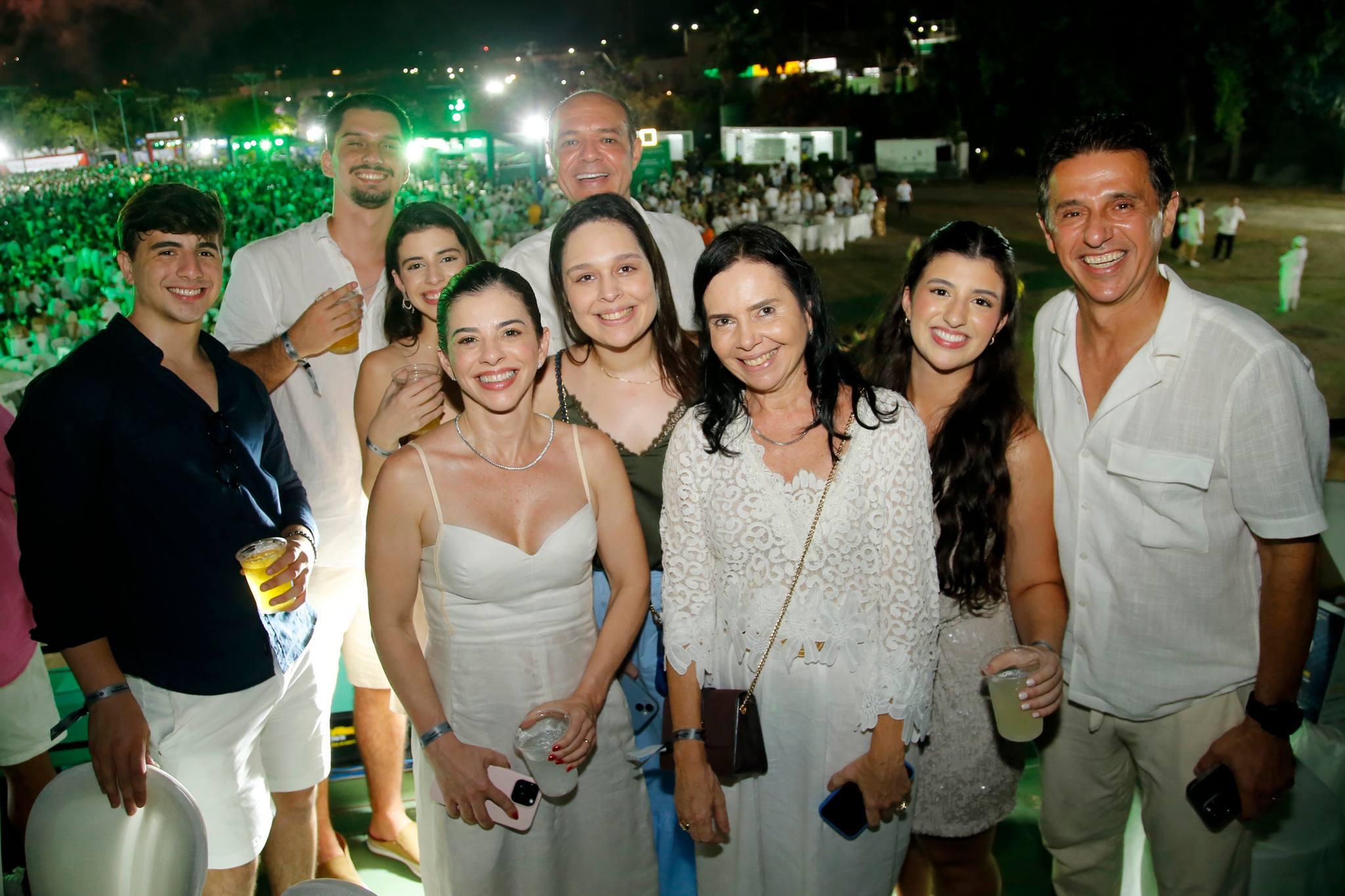 CAPTEI: 30 anos de história e uma festa inesquecível - Réveillon do Marina Park Hotel - Jeritza ...